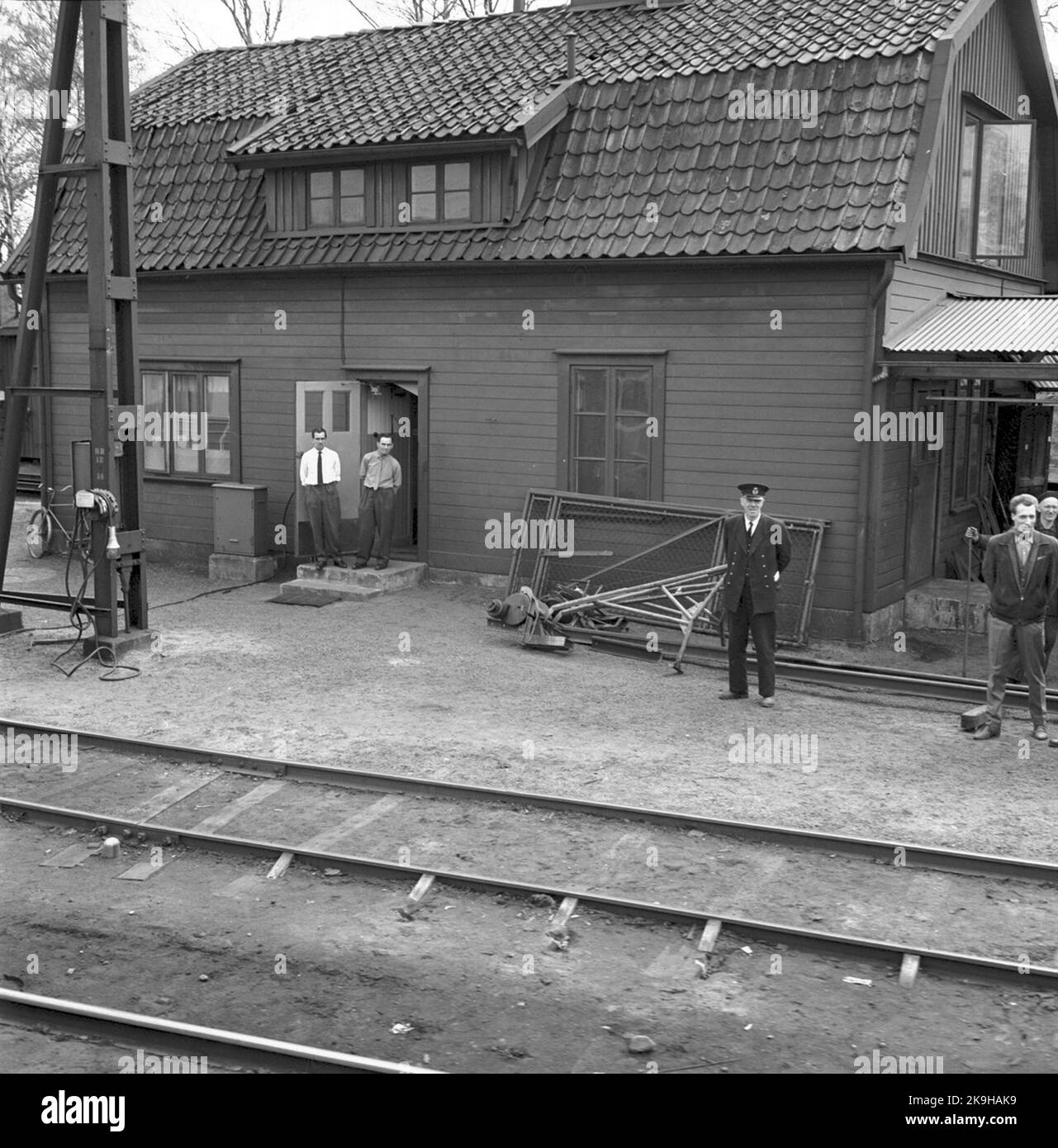 Electrification of the Borås-Alvesta distance. First electric train ...