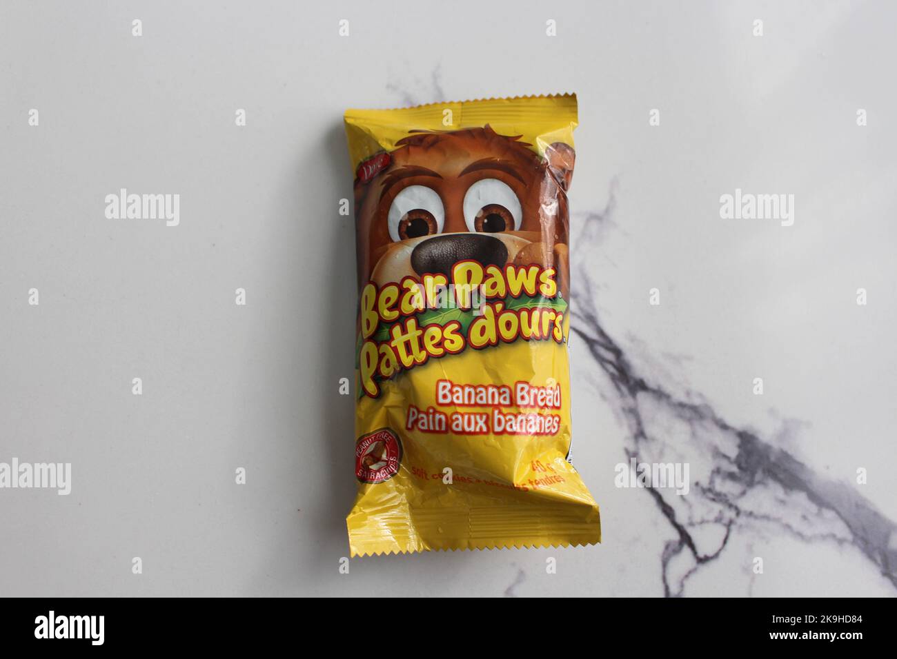 Bear paws cookie hi-res stock photography and images - Alamy