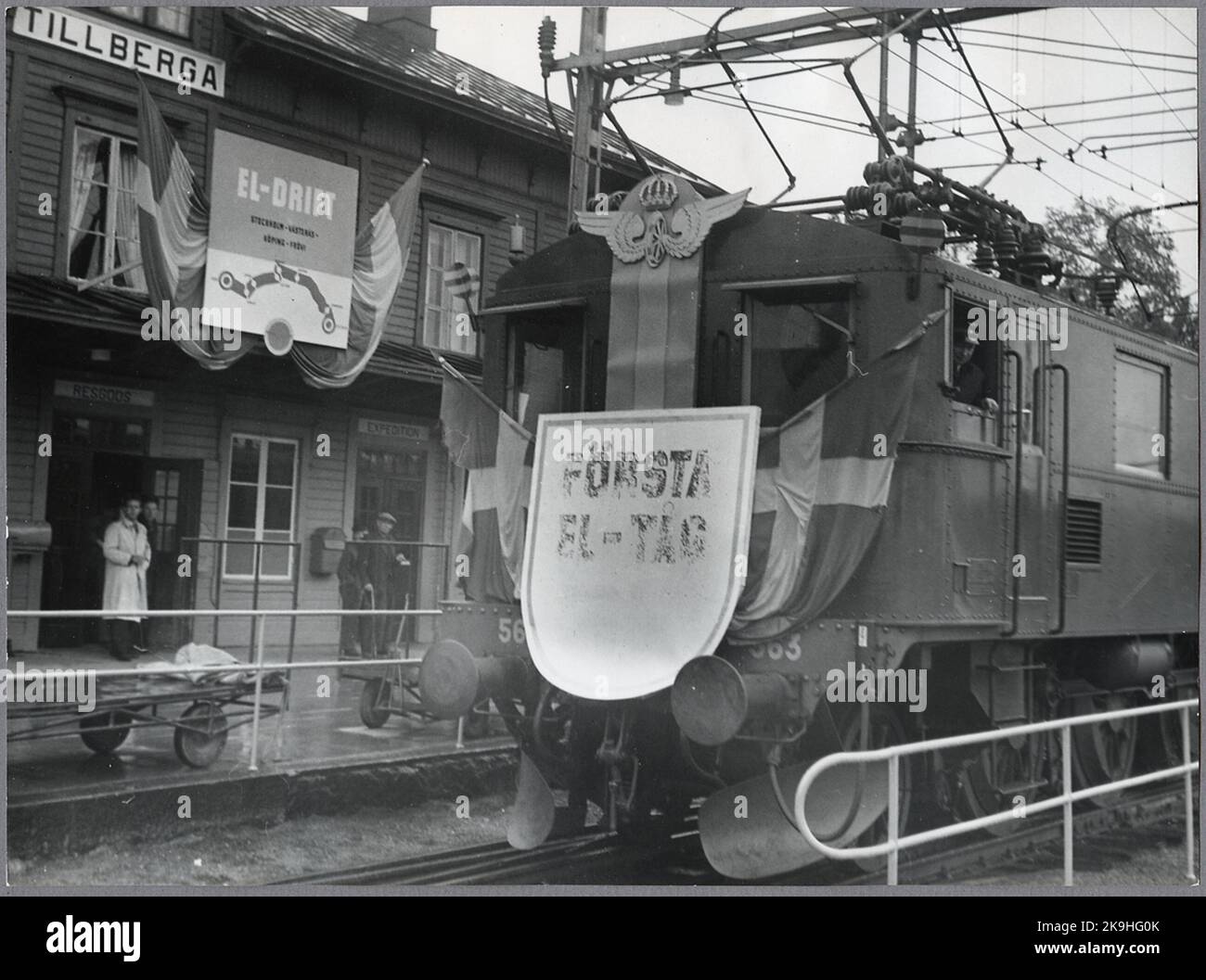 Tillberga station with the locomotive State Railways, SJ DU 563 Stock ...