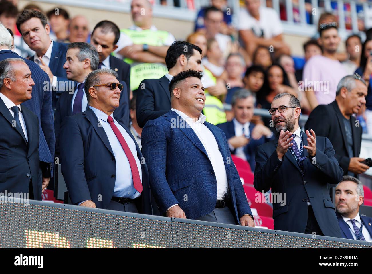 Ronaldo nazario barcelona hi-res stock photography and images - Alamy