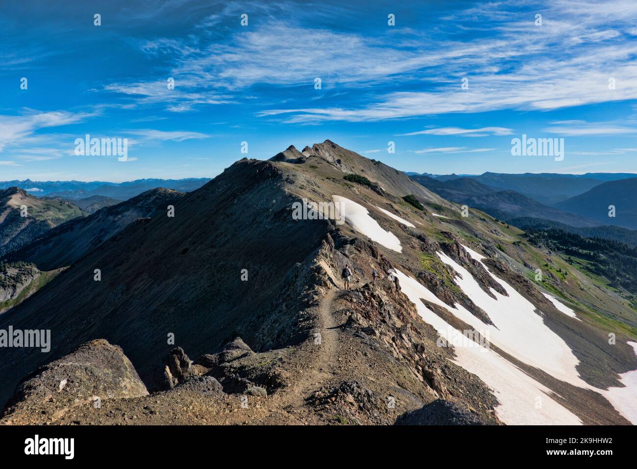 Hiking through the Goat Rocks Wilderness, Pacific Crest Trail ...