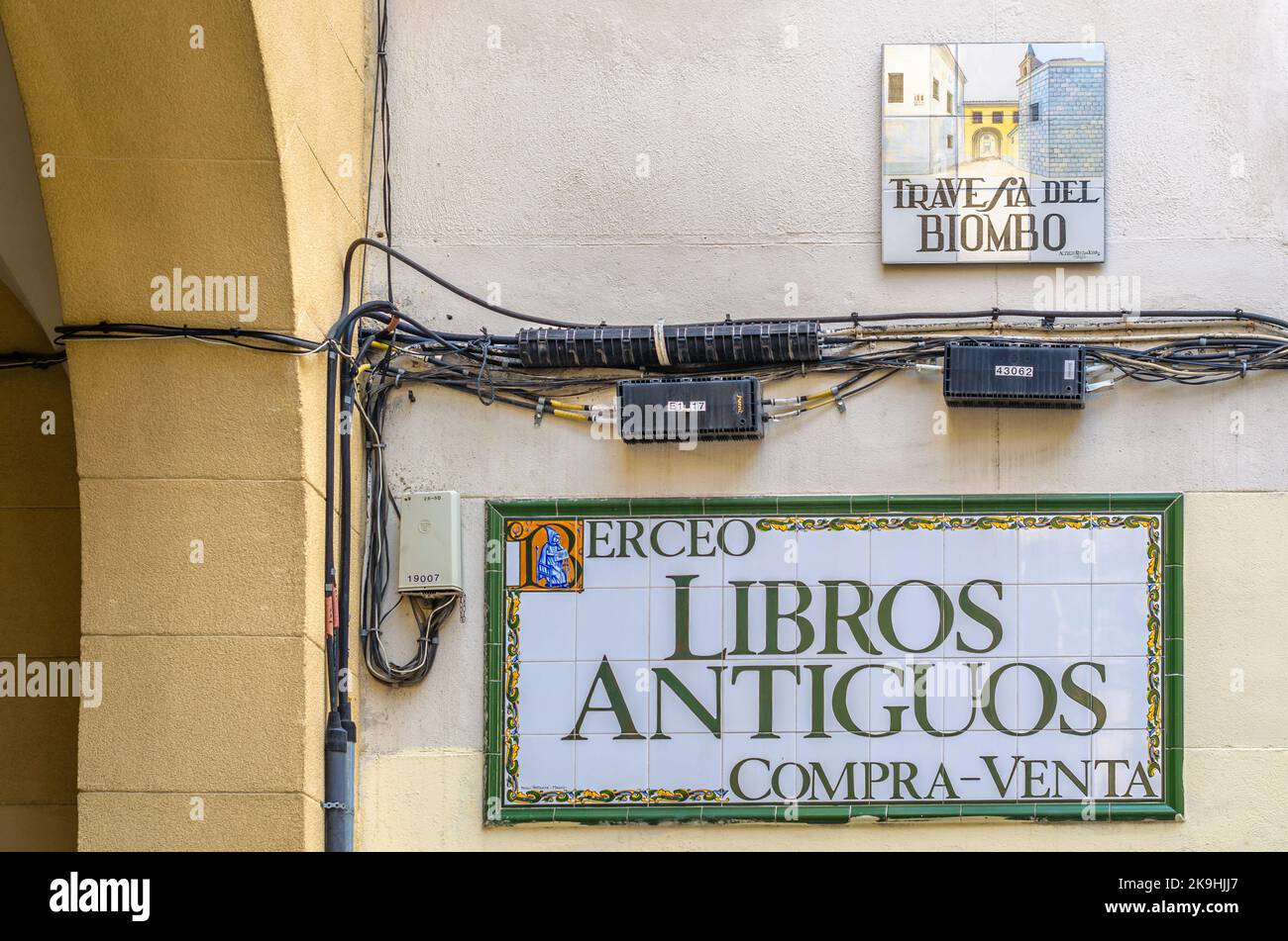 MADRID, SPAIN - OCTOBER 4, 2021: Beautiful tiled street signs in Madrid ...