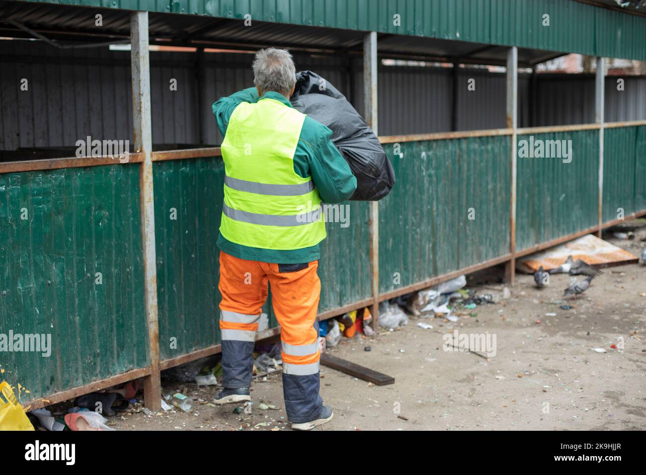 Man removing waste hi-res stock photography and images - Alamy