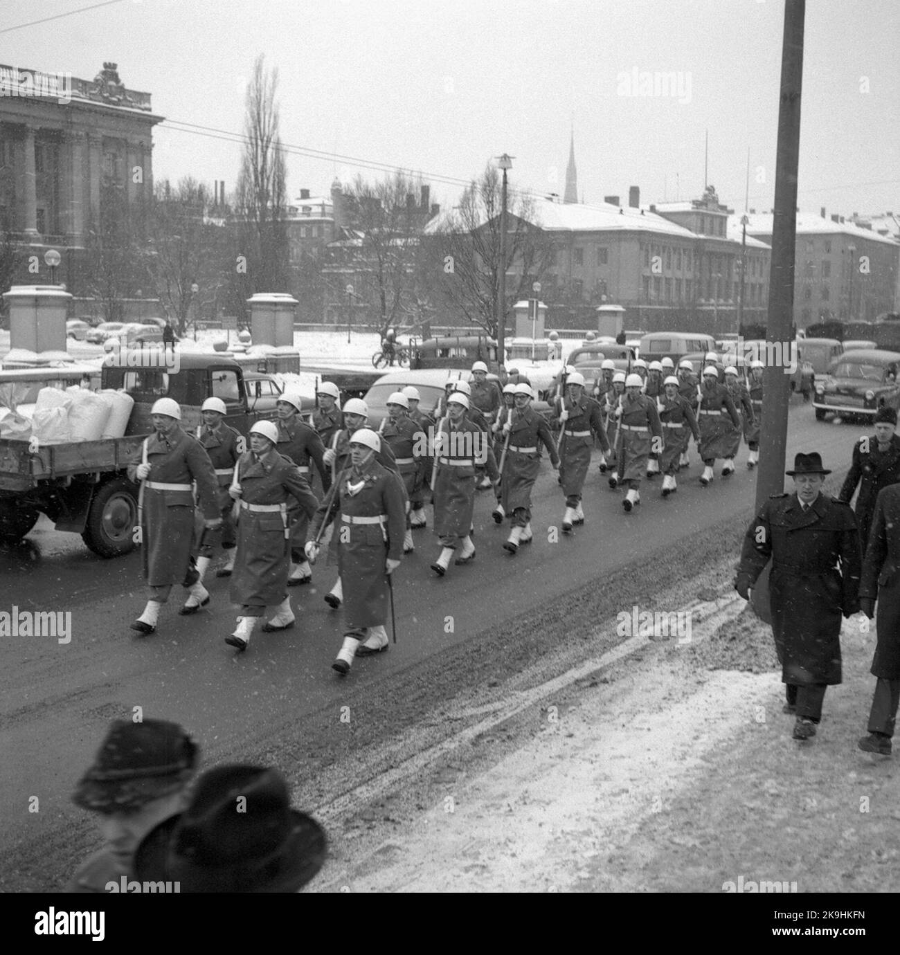 The State Railways SJ Operating Defense goes high at the Royal Palace ...