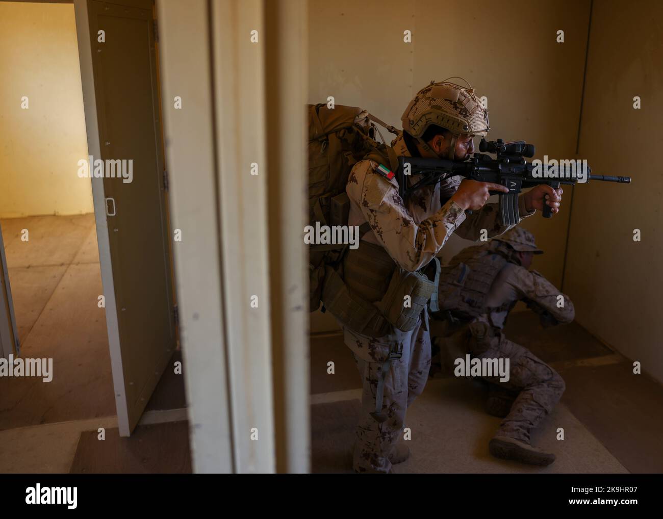 A United Arab Emirates soldier and a U.S. Marine with Headquarters ...