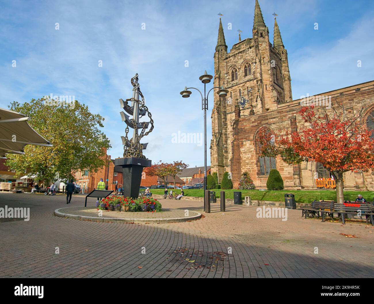 Monument and church in Tamworth, Staffordshire, UK Stock Photo - Alamy