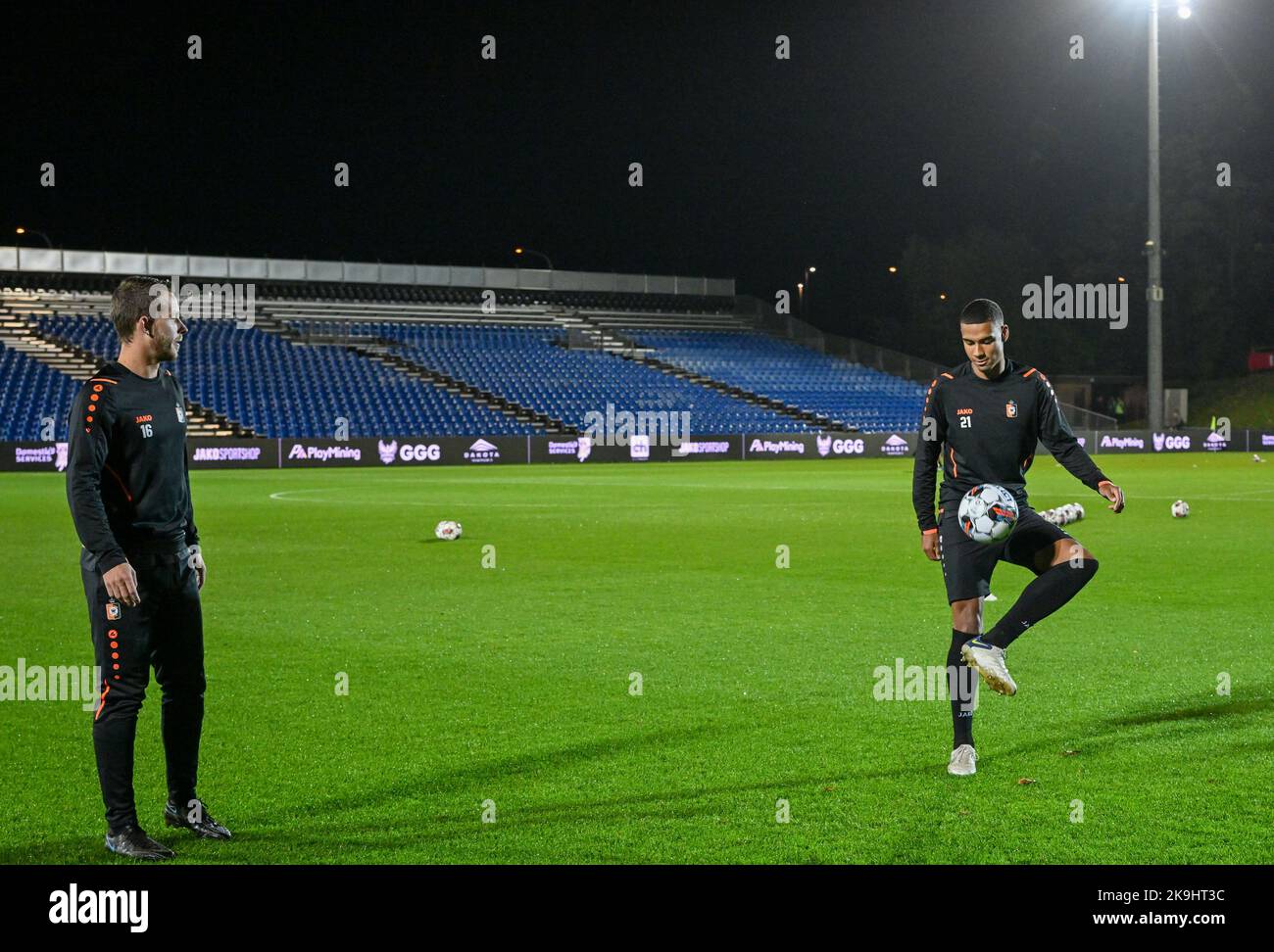 Christophe Janssens (16) of Deinze and David Winke (21) of Deinze ...