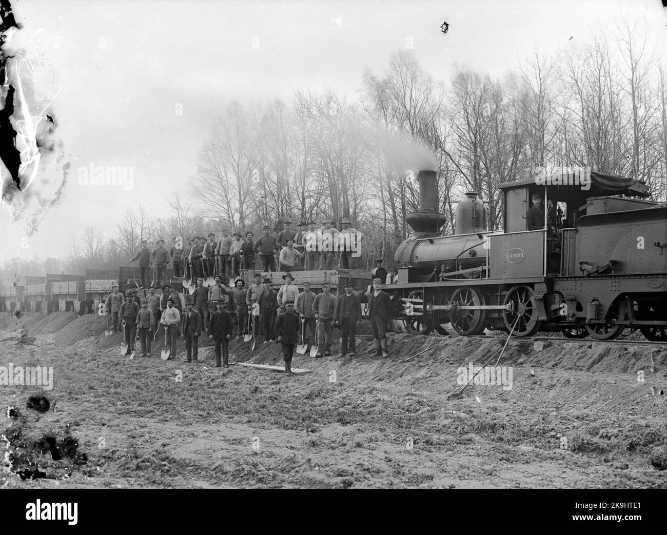HHJ LOK 5. Steam locomotives called Kärnan with gravel trains and track ...