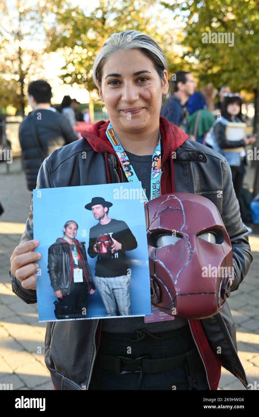 London, UK. 28th October 2022. People dress up in costumes of their ...
