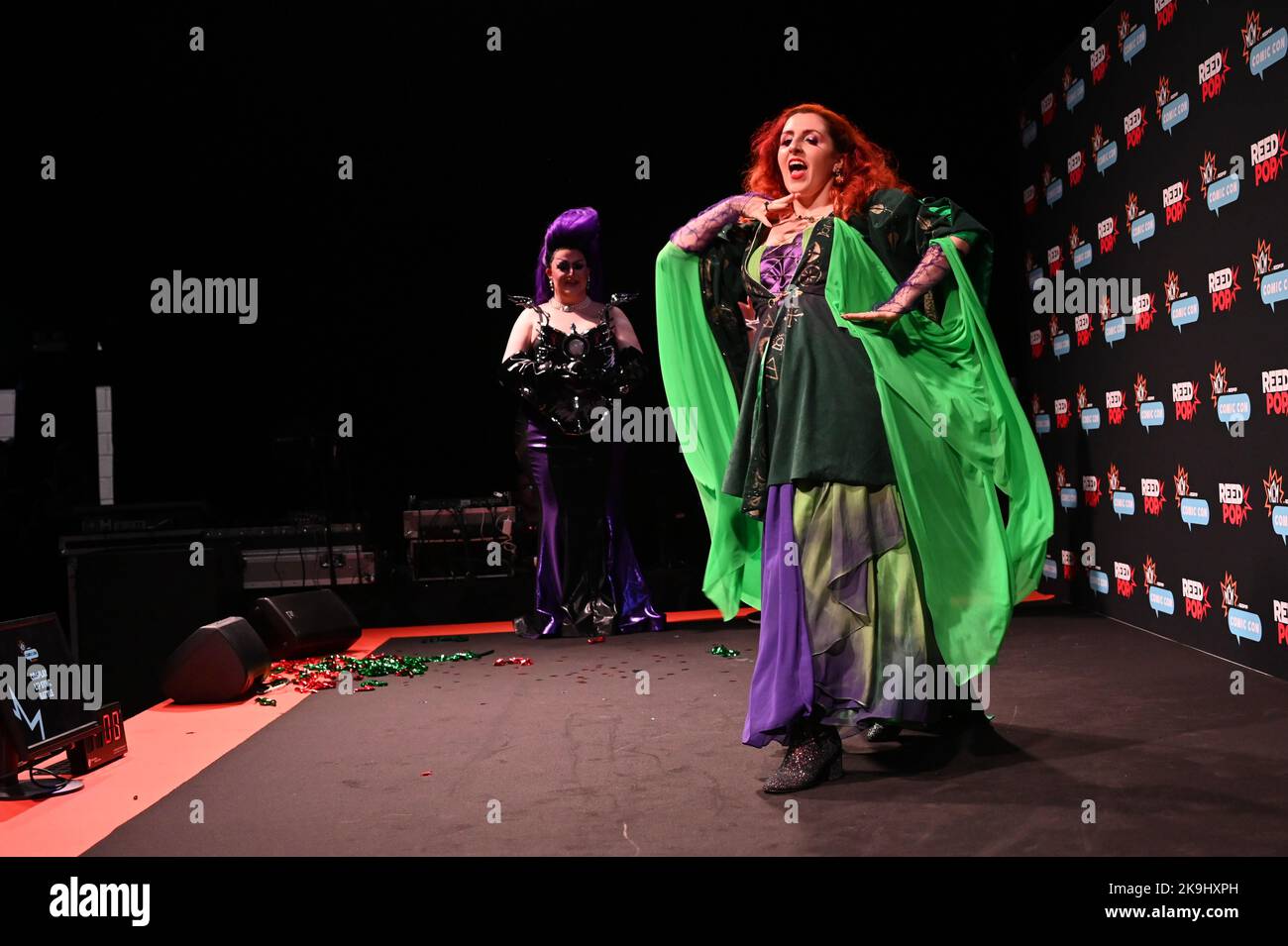 Cosplay lip sync battle hi-res stock photography and images - Alamy