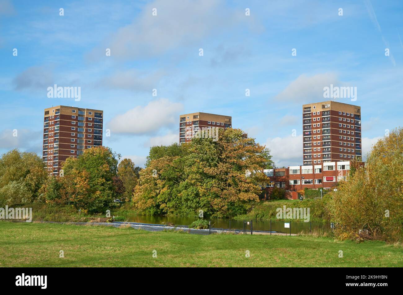 High rise flats tamworth staffordshire hi-res stock photography and ...