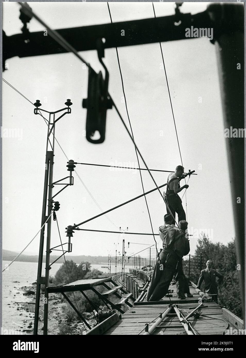 Assembly of contact line Stock Photo - Alamy