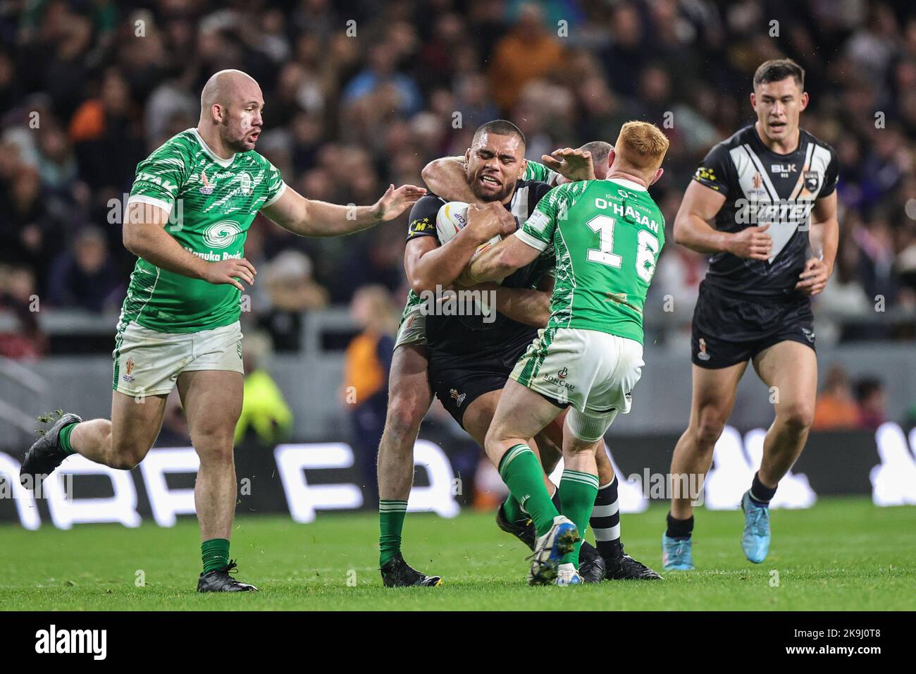 Leeds, UK. 28th Oct, 2022. Isaiah Papali'i of New Zealand is tackled ...