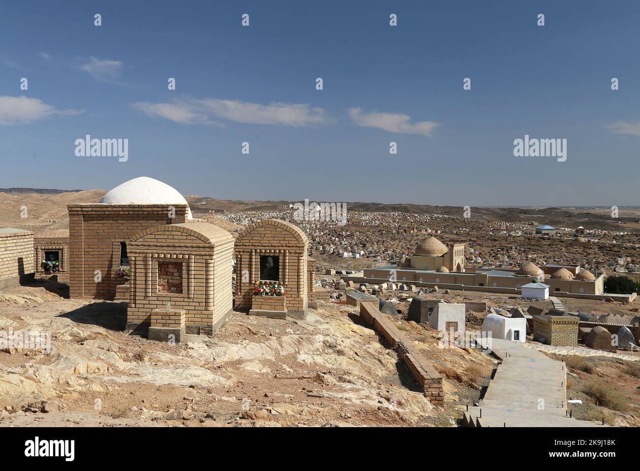 Sulton Uvays Qaraniy Necropolis, Kyzylkum Desert, Karakalpakstan ...