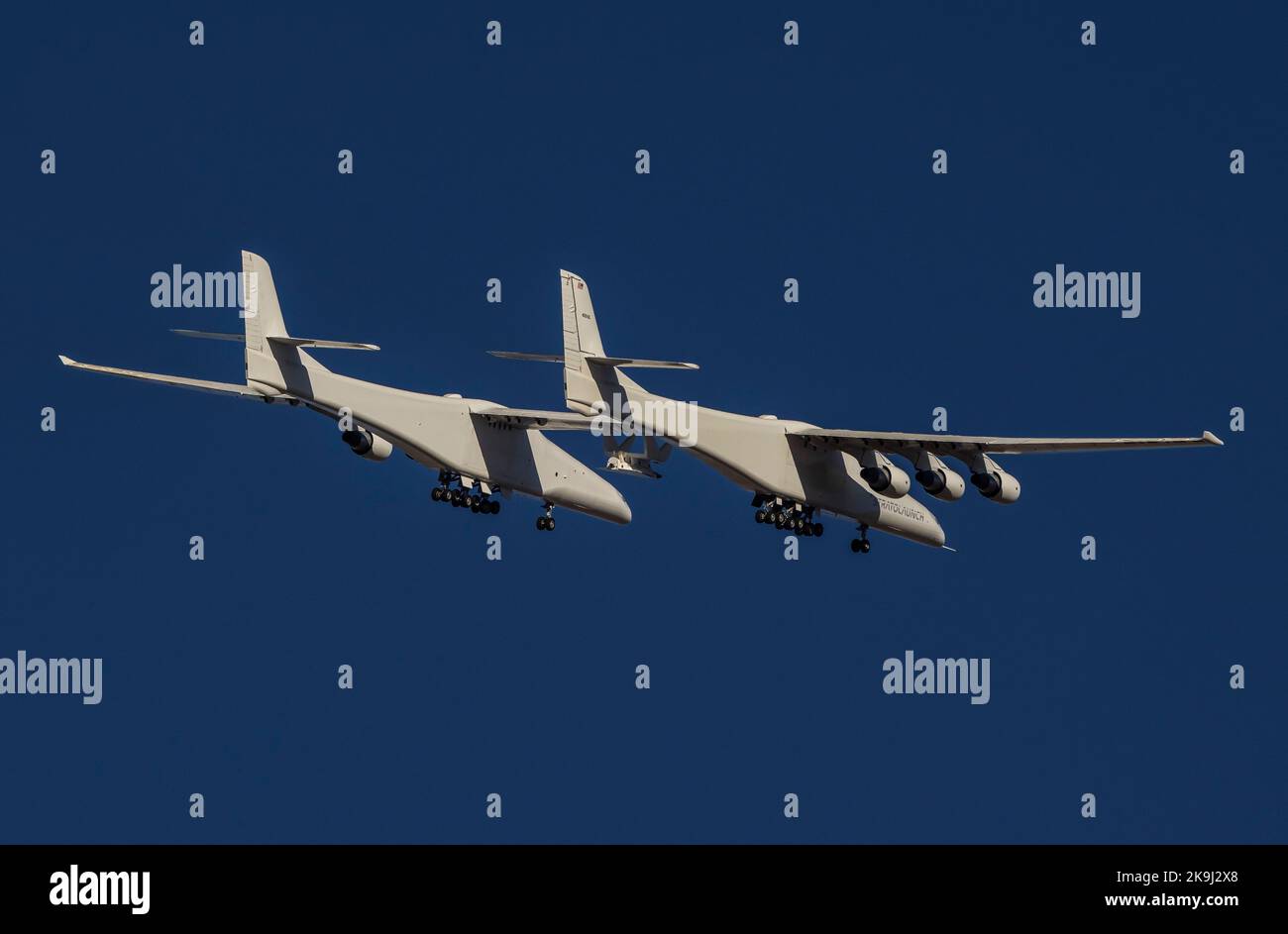 Mojave, USA. 28th Oct, 2022. The Stratolaunch Roc aircraft taking off ...