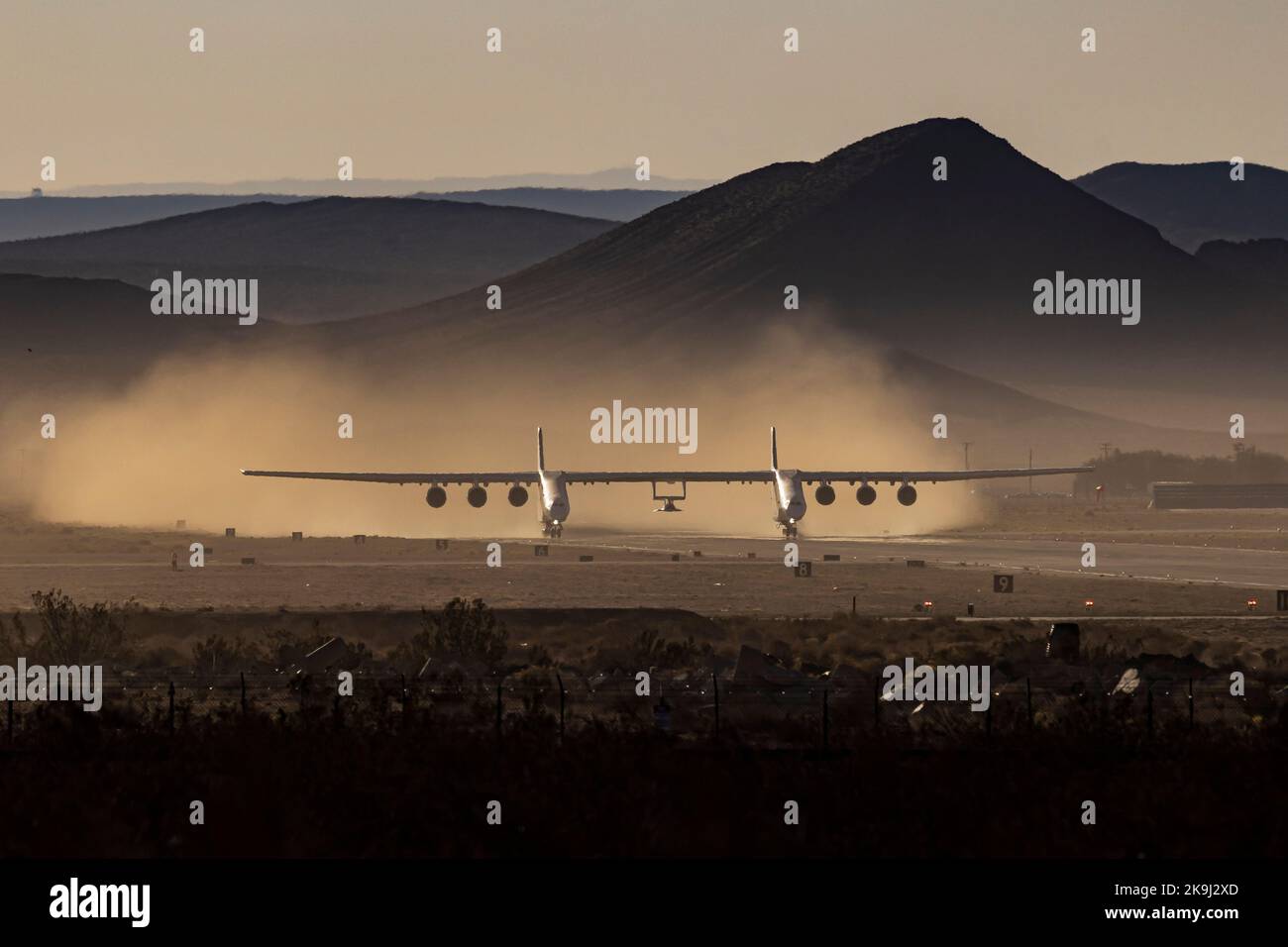 Mojave, USA. 28th Oct, 2022. The Stratolaunch Roc aircraft taking off ...