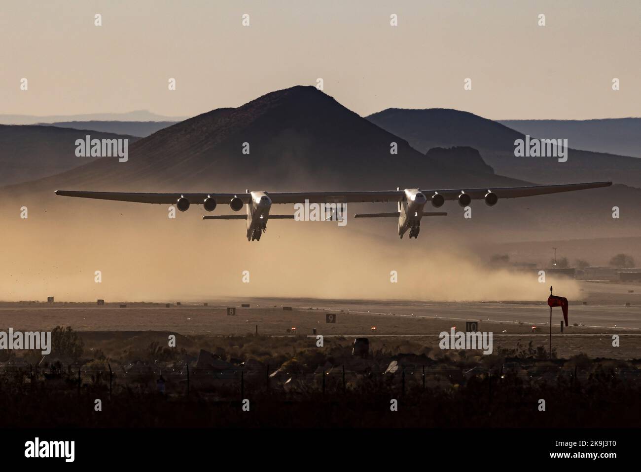 The Stratolaunch Roc aircraft taking off from the Mojave Space Port. It ...