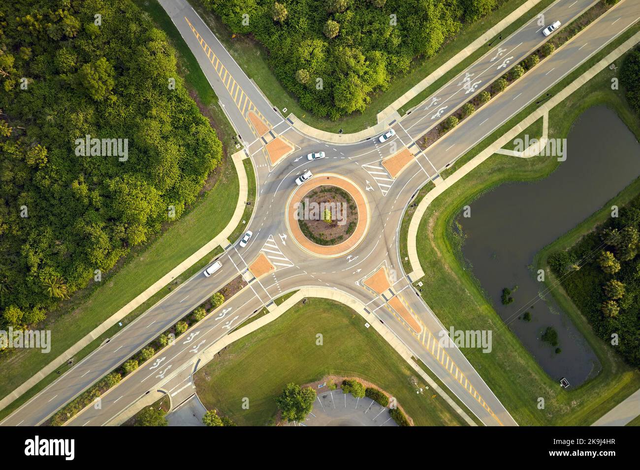 Rotary intersection hi-res stock photography and images - Alamy