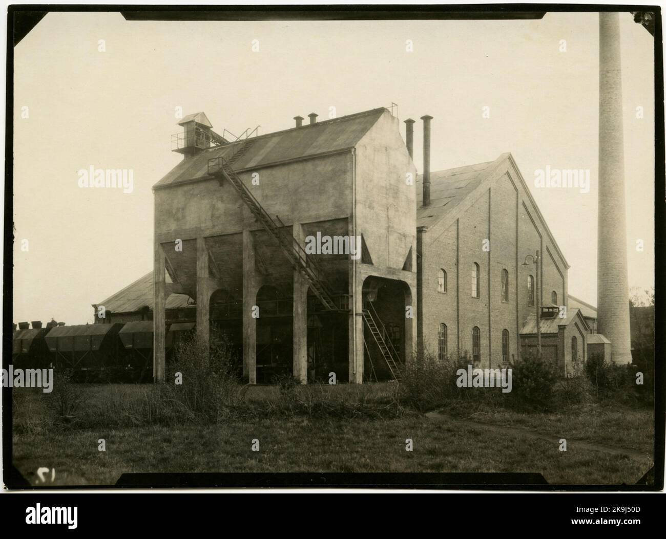 The peat powder factory in Vislanda Stock Photo - Alamy