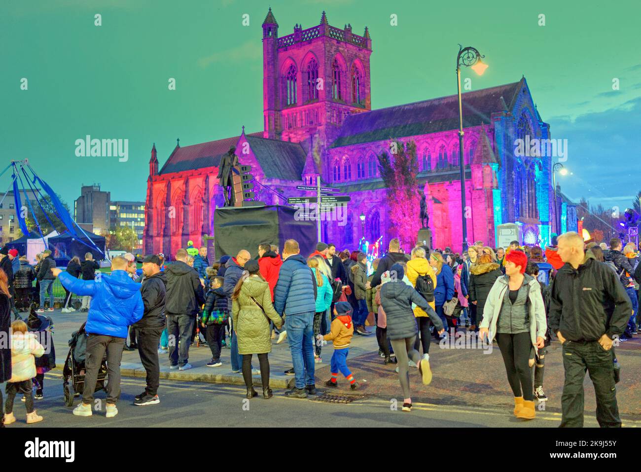 Paisley, Scotland, UK 28th October, 2022. Annual Paisley Halloween ...
