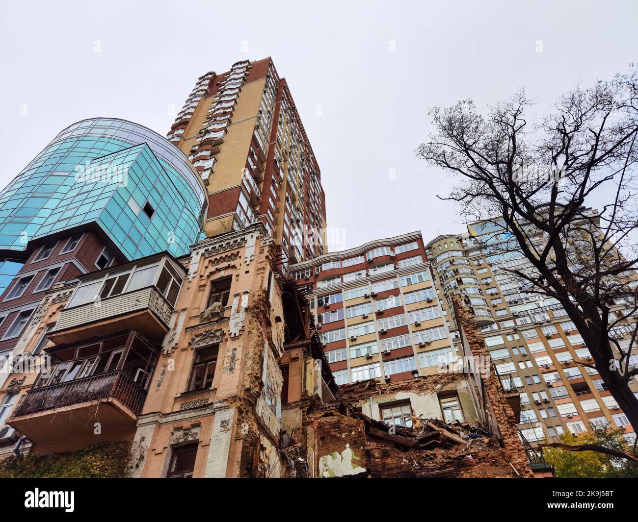 KYIV, UKRAINE - October 22, 2022: Civilian house after a drone attack ...