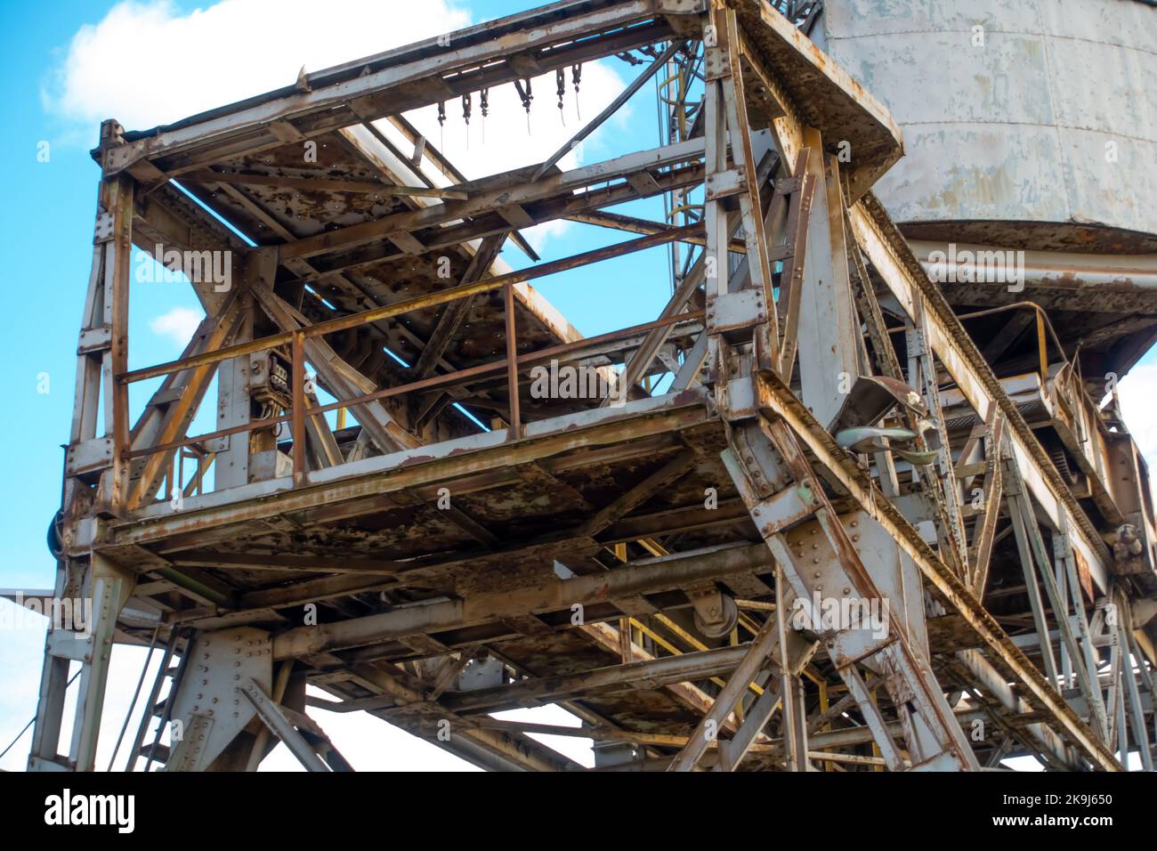 13. old metal structure Stock Photo - Alamy