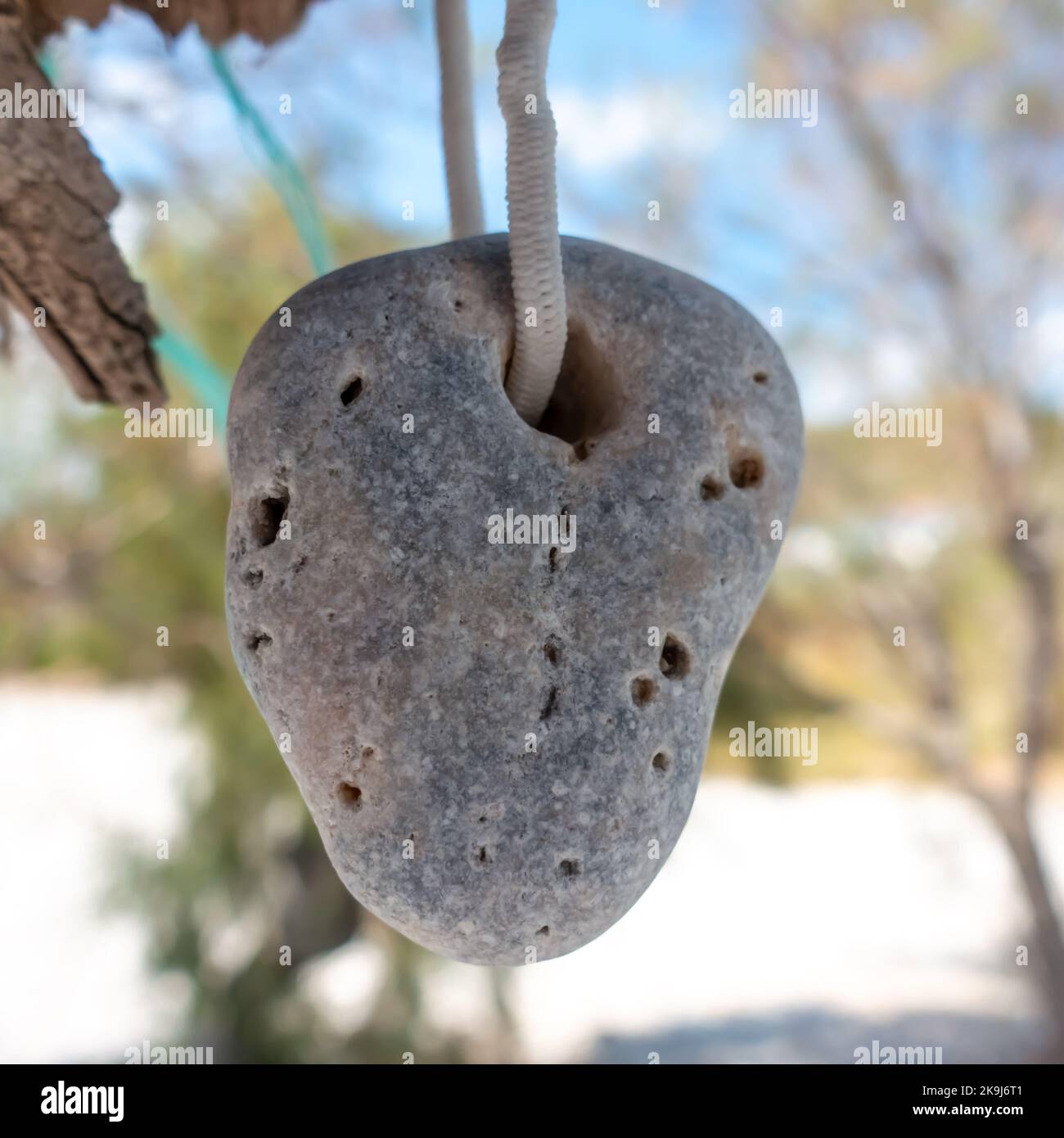 Stone hanging on string hi-res stock photography and images - Alamy Stone hanging on string hi-res stock photography and images - Alamy