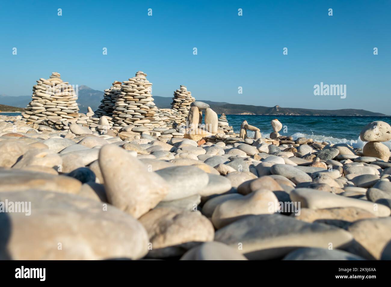 7. Pyramids of stones on the beach Stock Photo - Alamy