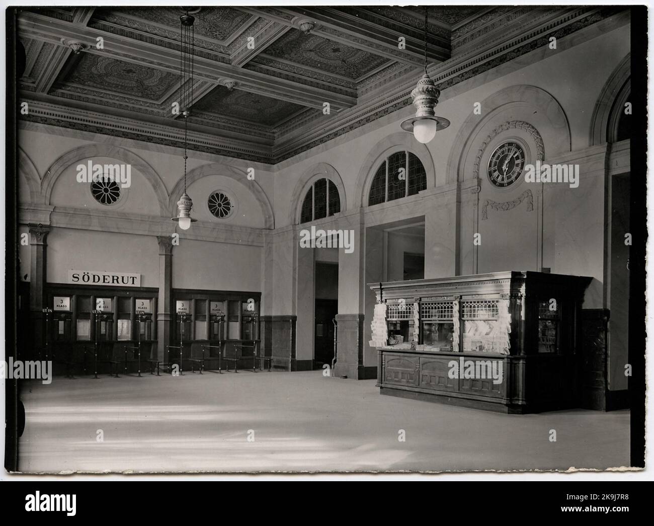Stockholm Central, Ticket Hall Stock Photo - Alamy