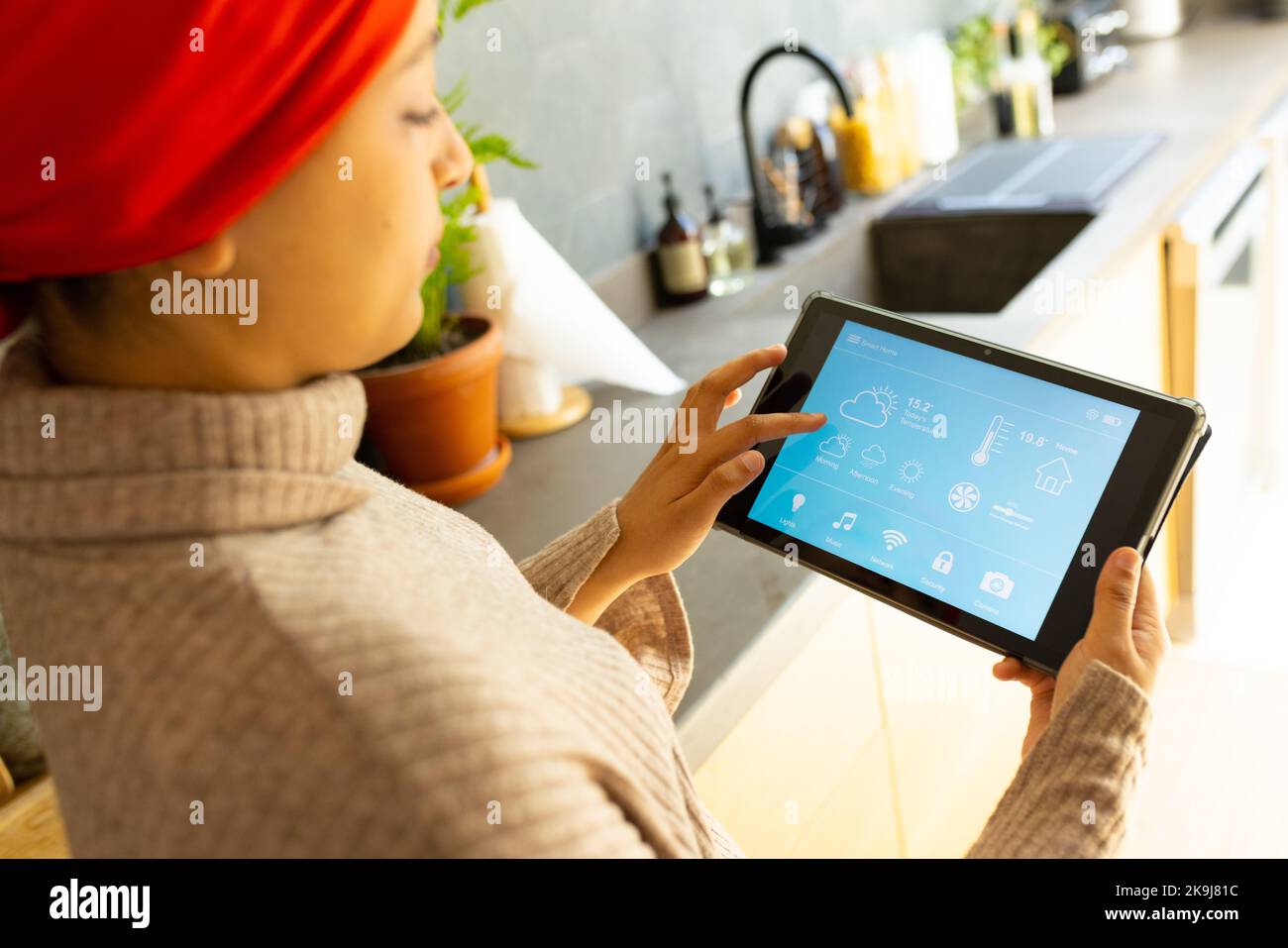 Happy weather hi-res stock photography and images - Alamy