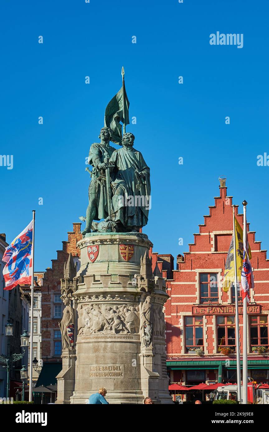 Statue of Jan Breydel and Pieter de Coninck in The Markt (Market Place ...