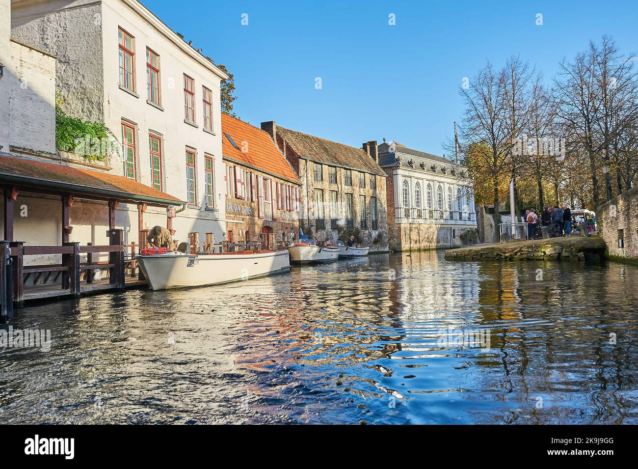 Bruges autumn canal hi-res stock photography and images - Alamy