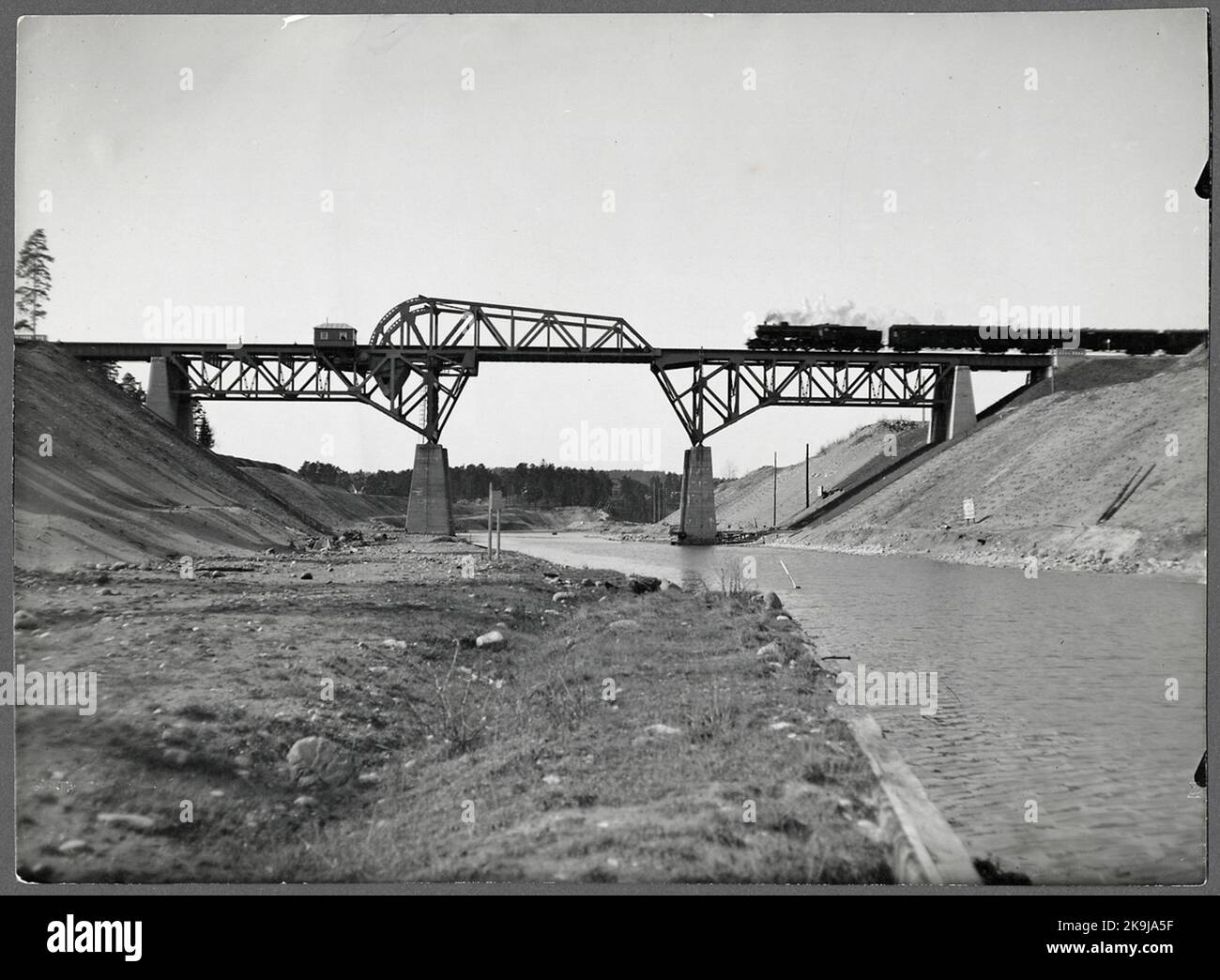 The flap bridge over the Södertälje canal. State's railways, SJ ...