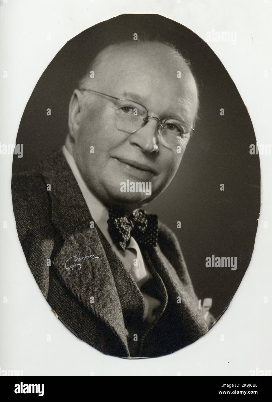 R. Lundqvist Bureau Manager Railway Board 1/7 1939 - 30/9 1950 Stock ...