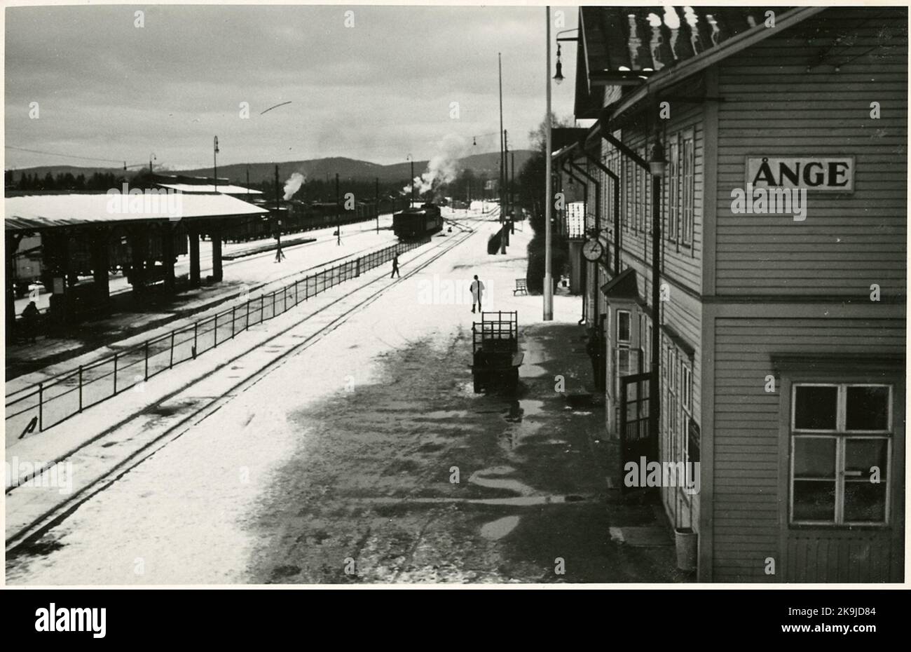 Ånge station house Stock Photo - Alamy