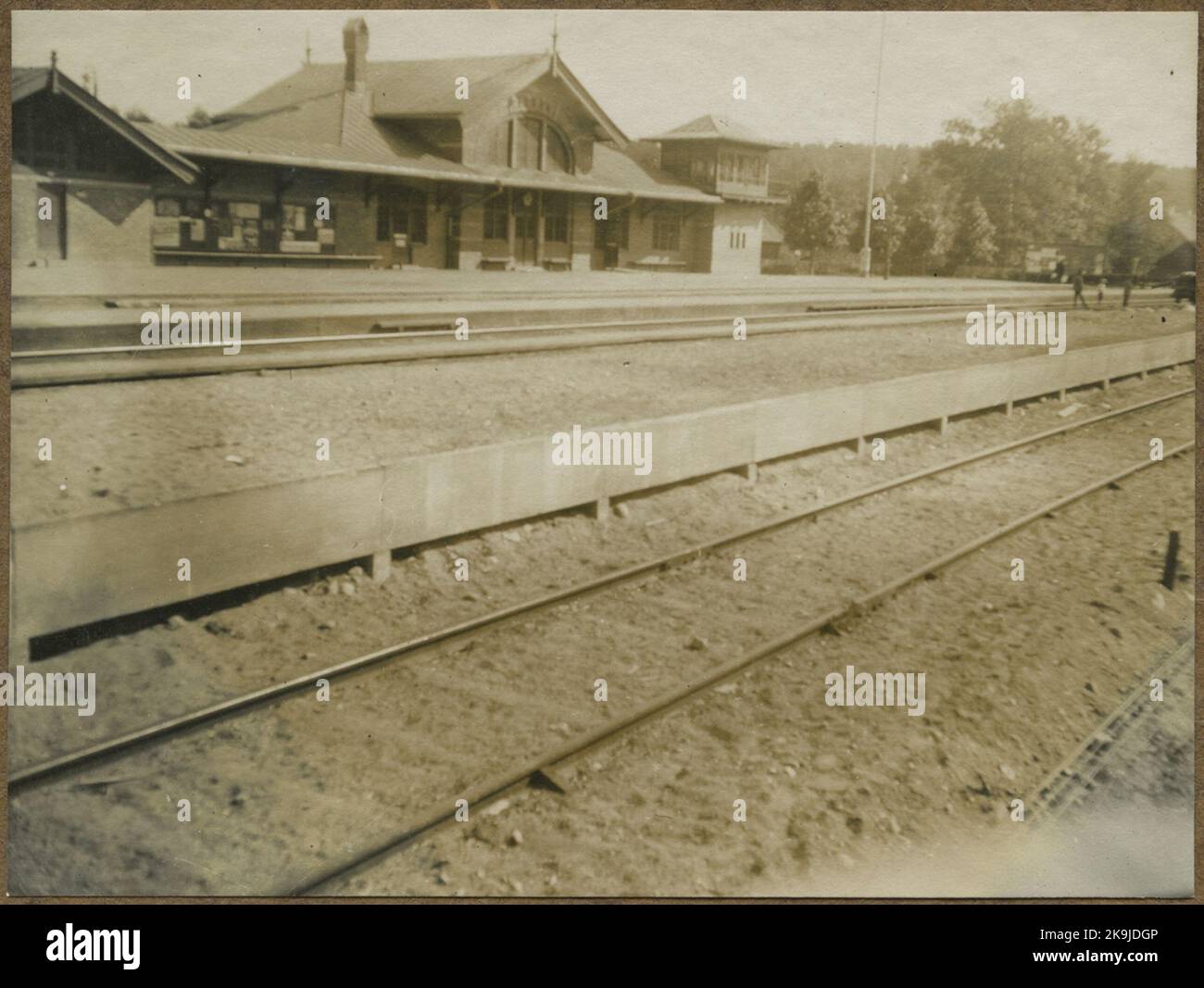 Track edges hi-res stock photography and images - Alamy