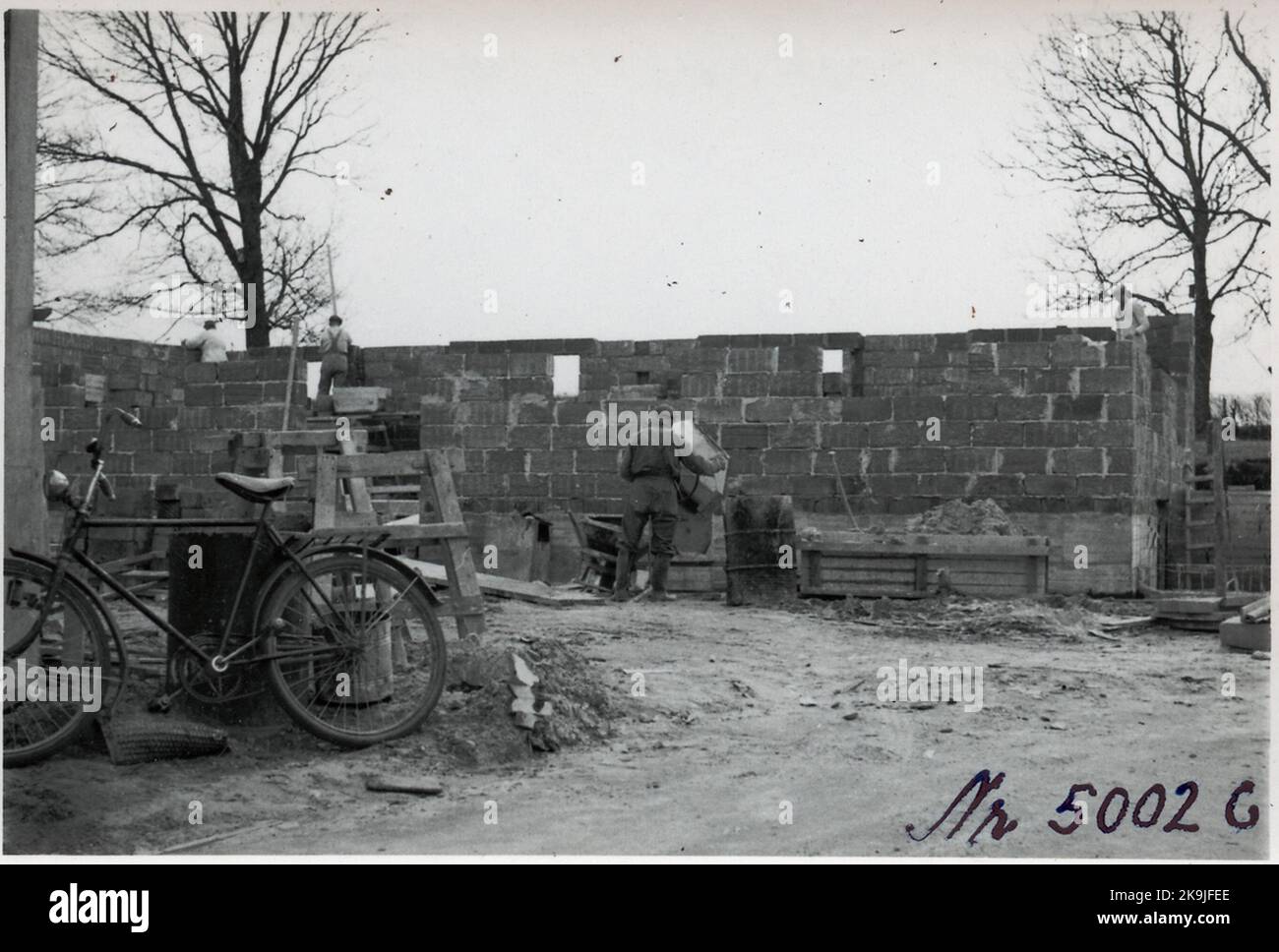 Residential building under construction Stock Photo - Alamy