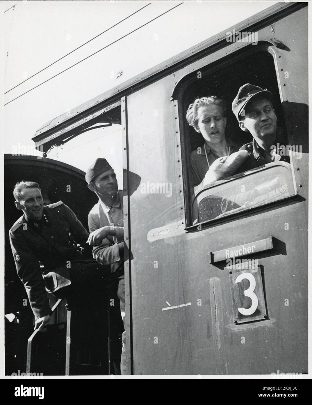 Damaged German soldiers aboard German healthcare trains in Hallsberg ...
