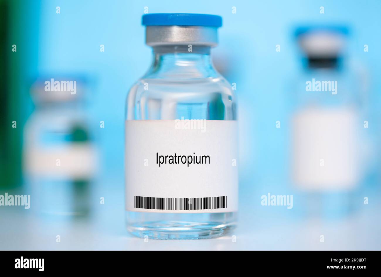 Vial of ipratropium Stock Photo - Alamy