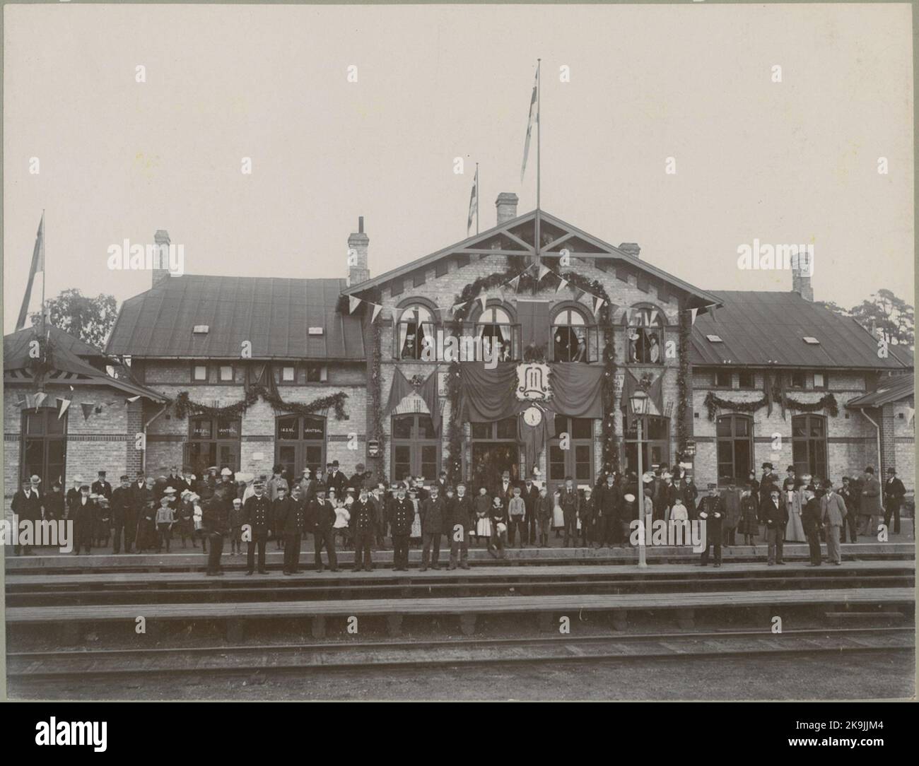 Railway station 1890 hi-res stock photography and images - Alamy