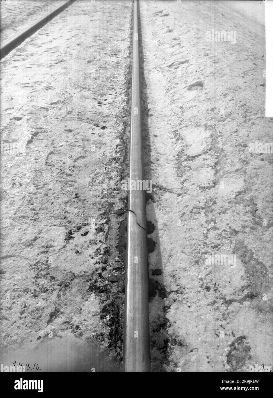 Rail joints hi-res stock photography and images - Alamy