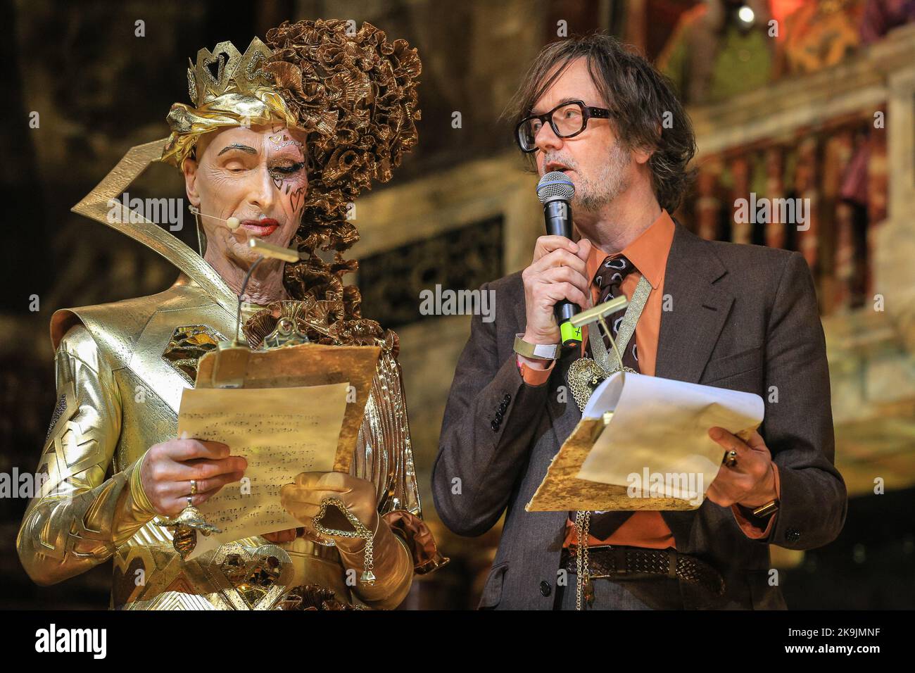 Globe Theatre, London, UK, 28th Oct 2022. Andrew Logan and Jarvis ...