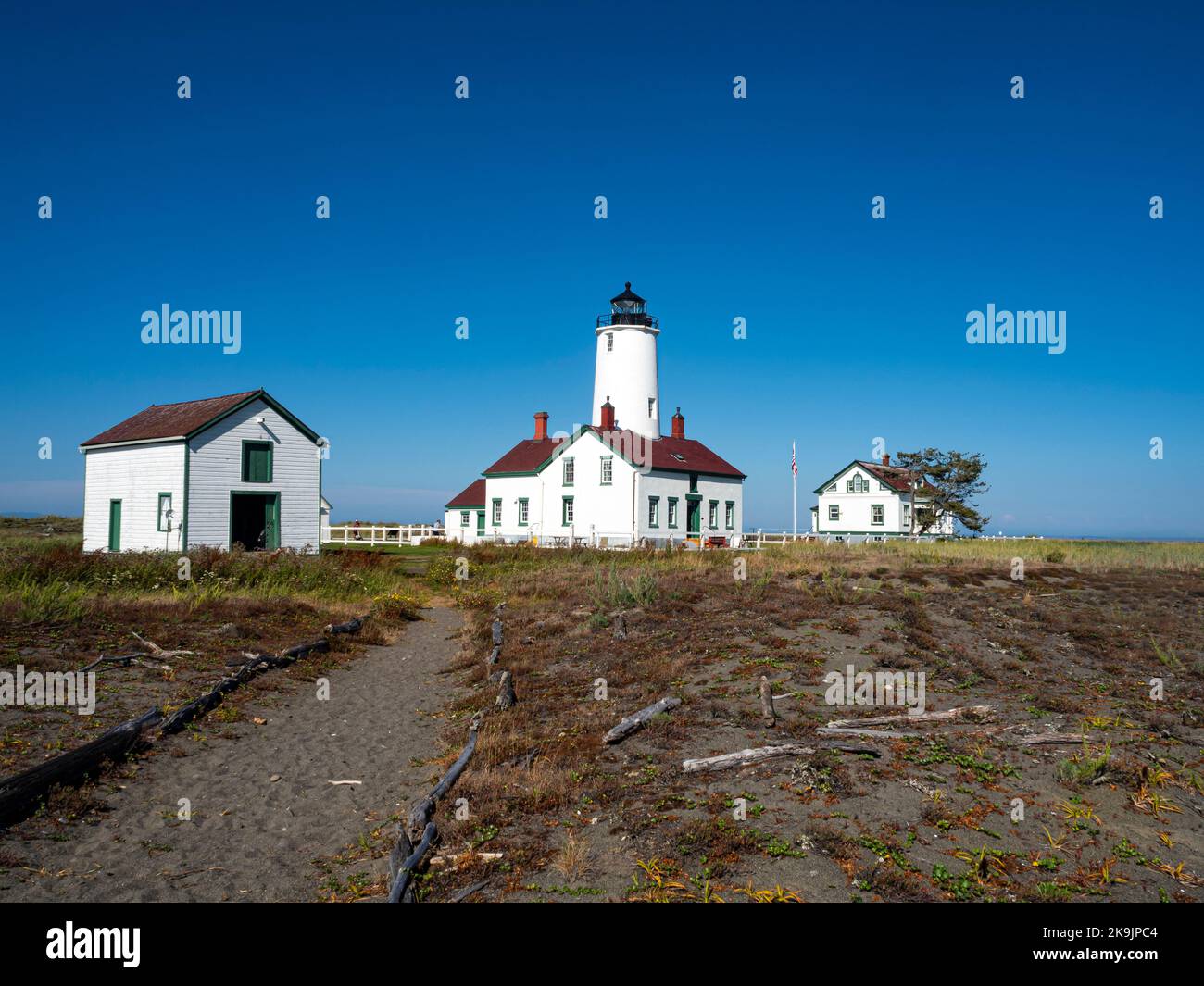 WA22640-00...WASHINGTON - The New Dungeness Lighthouse, located on the ...