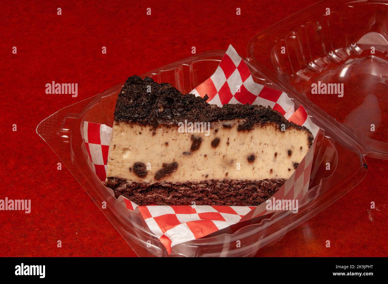 Piece of decadently delicious traditional chocolate mousse cake Stock ...