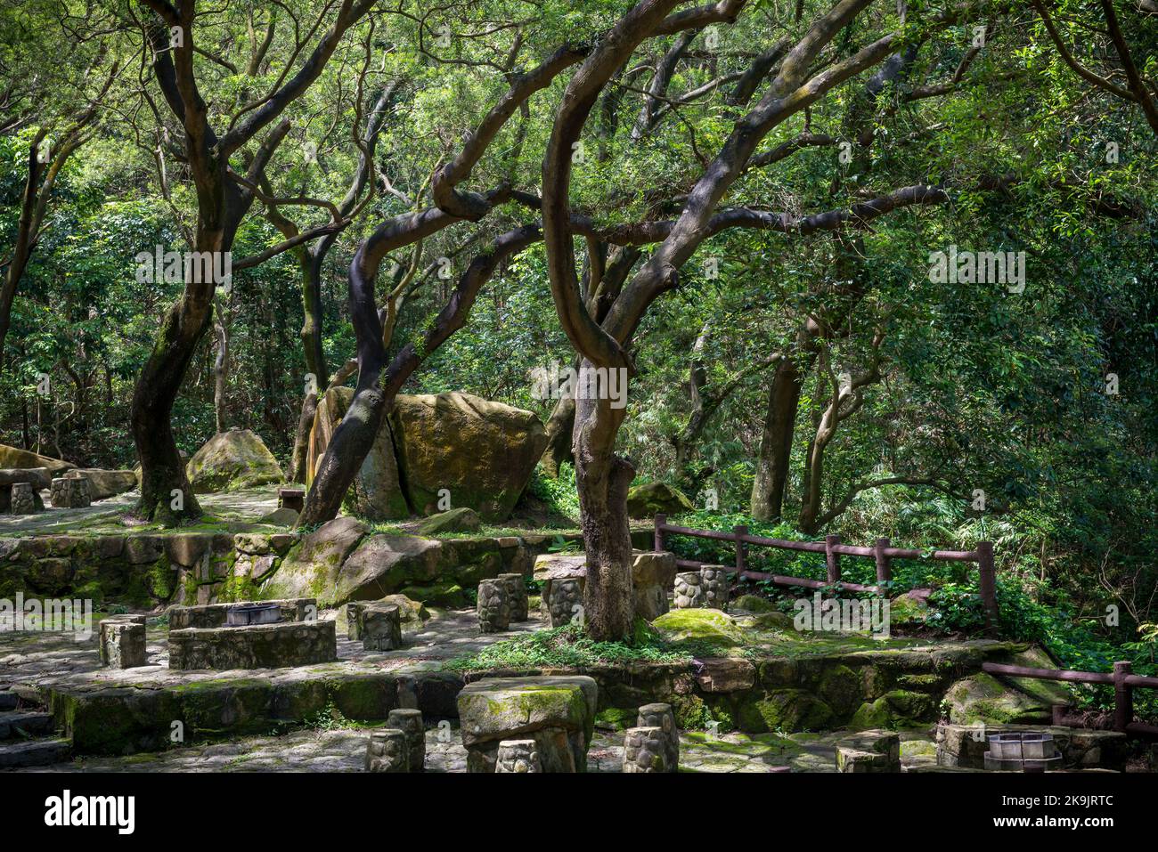 Golden Hill rest area, with rustic stone tables, seating and barbeque ...