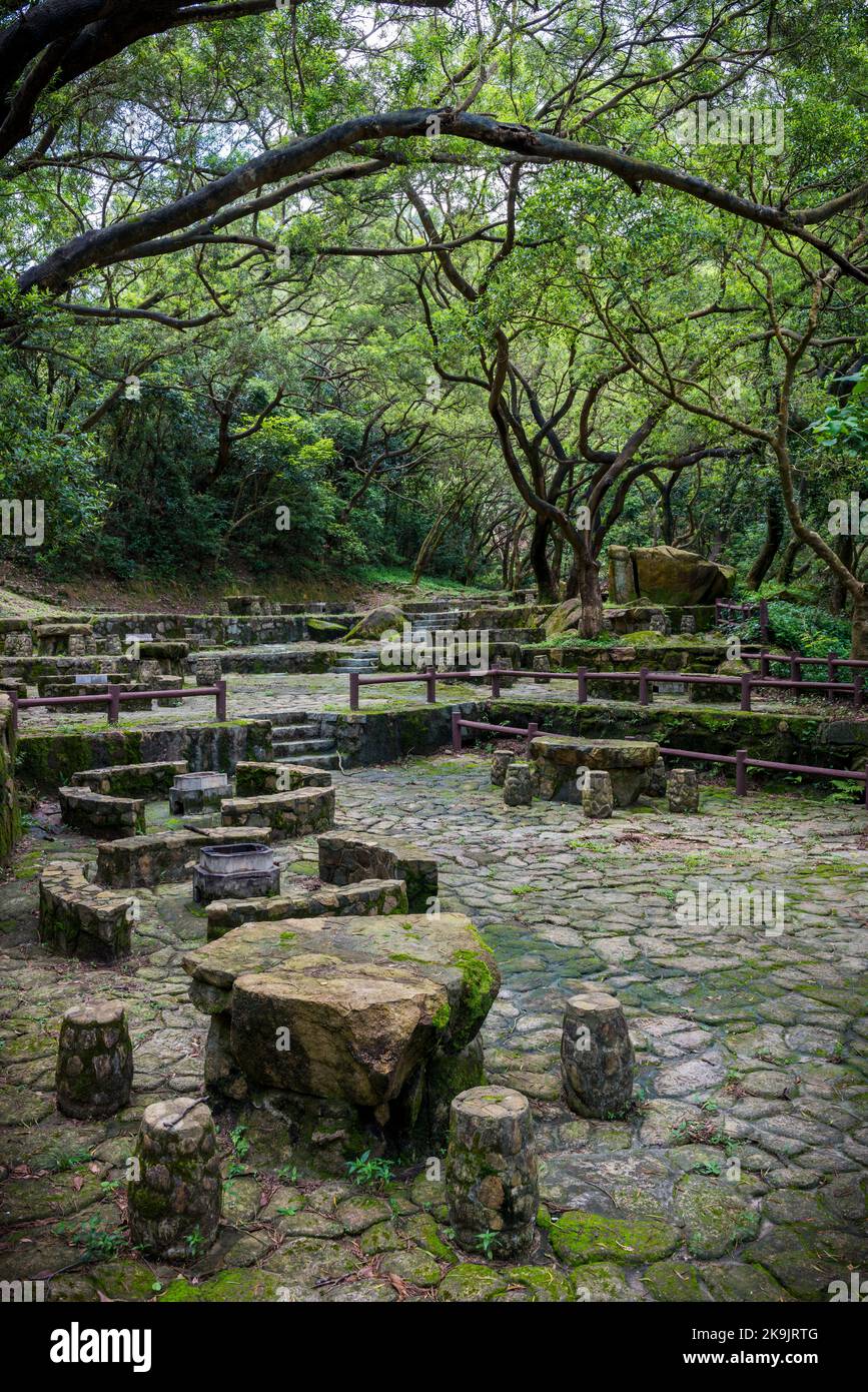 Golden Hill rest area, with rustic stone tables, seating and barbeque ...