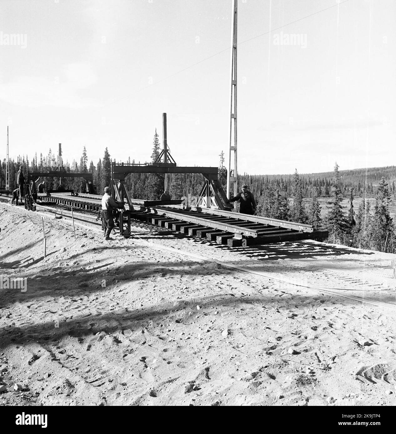 Tracking maintenance Black and White Stock Photos & Images - Alamy