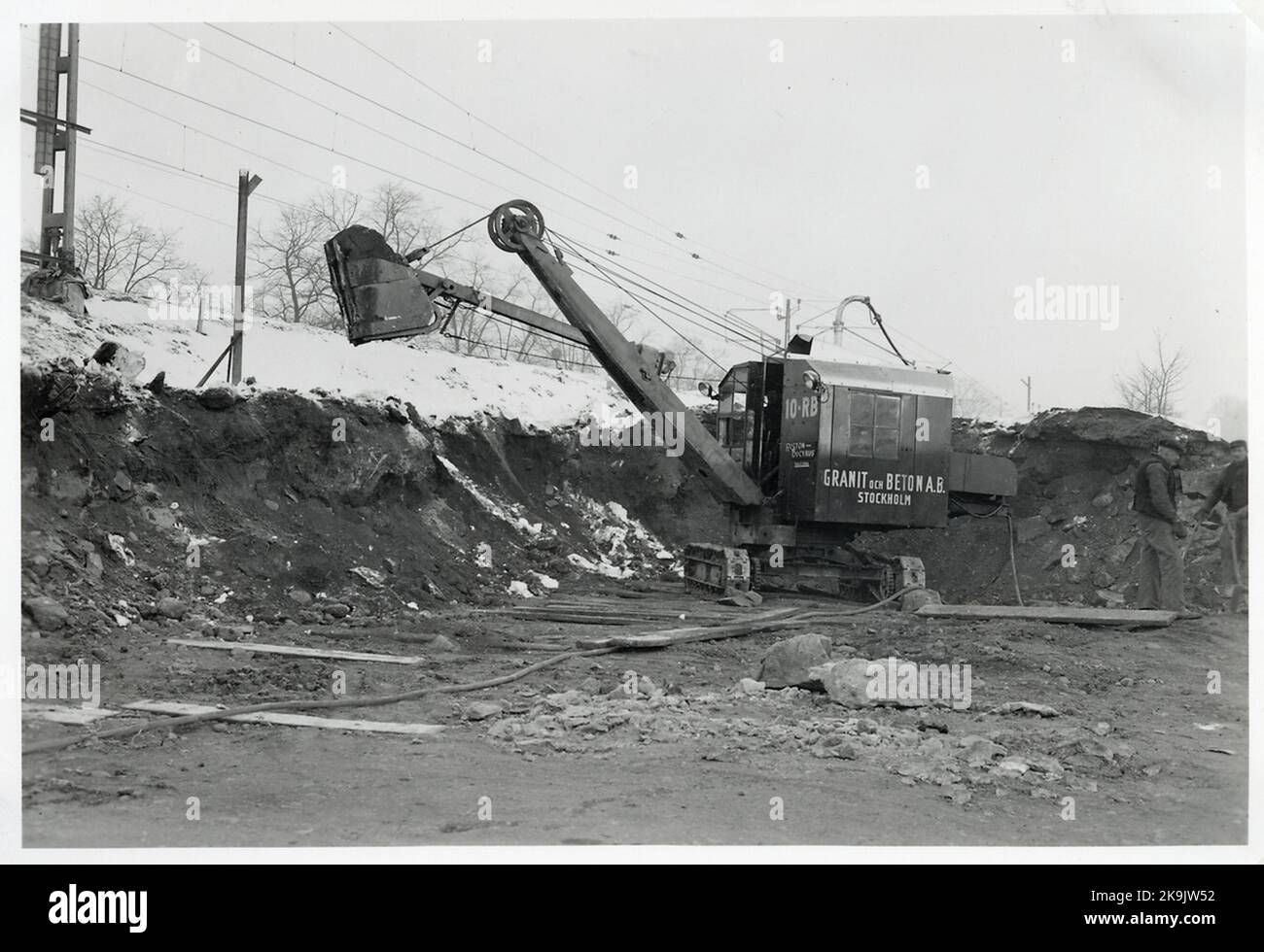 The construction of a new railway vigor across Norrtullsgatan. Away ...