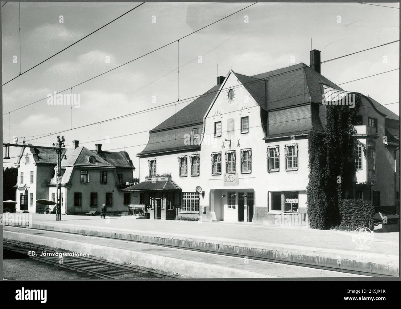 The station was built in 1879.Pingston's morning in 1910, the station ...