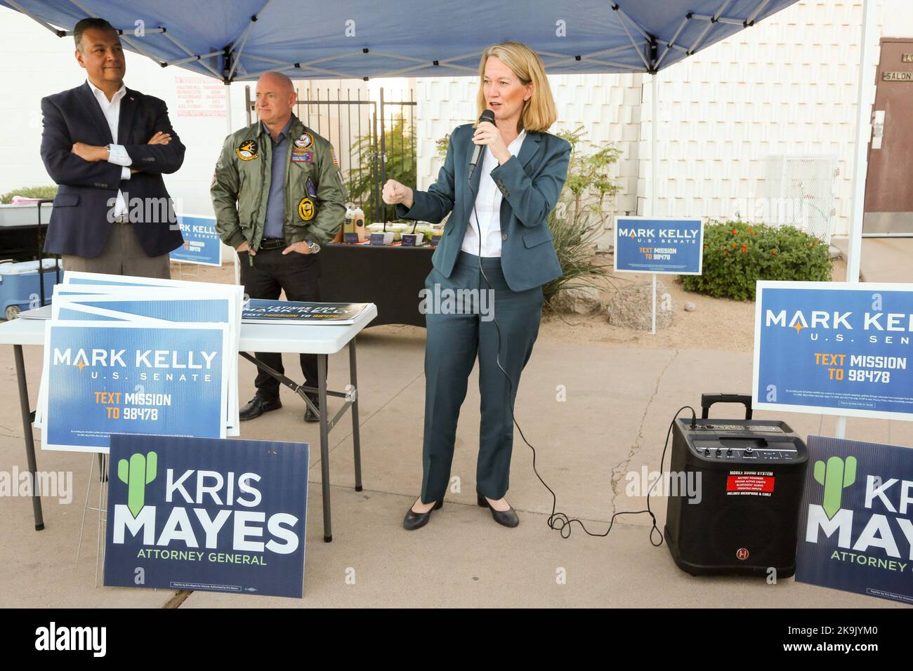 Kellyos hi-res stock photography and images - Alamy